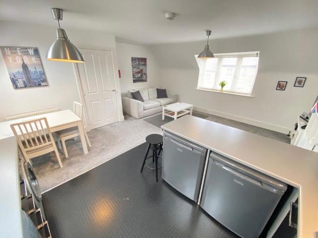 2 bedroom house to rent