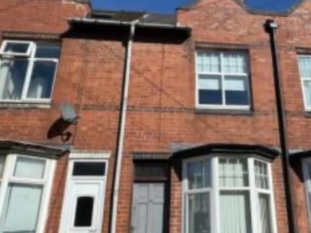 2 bedroom house to rent