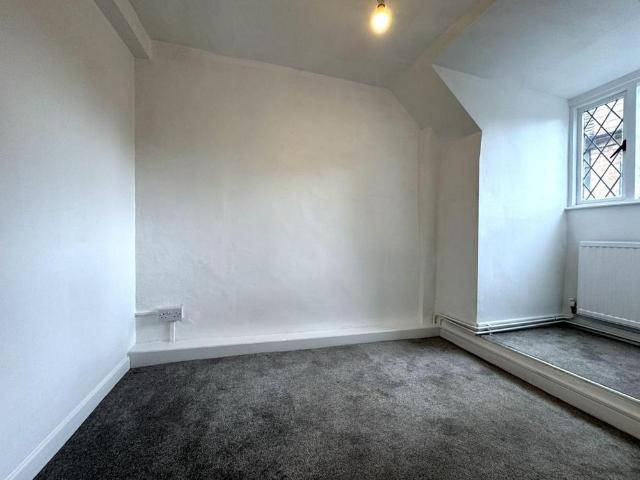 2 bedroom house to rent