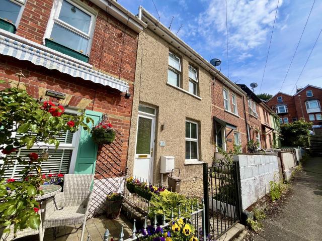 2 bedroom house to rent
