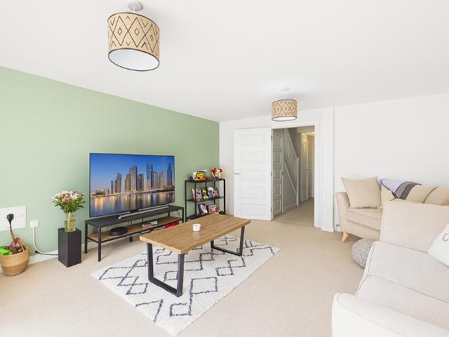 2 bedroom house to rent
