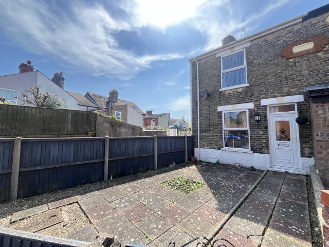 2 bedroom house to rent