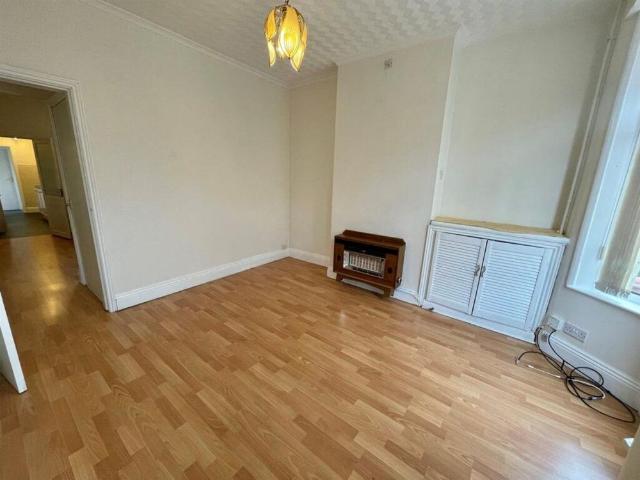 2 bedroom house to rent