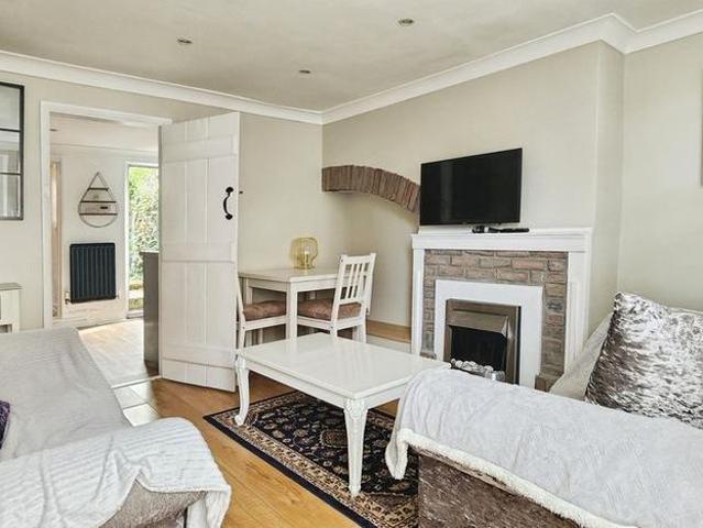 2 bedroom house to rent