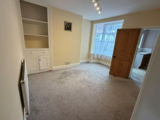 2 bedroom house to rent