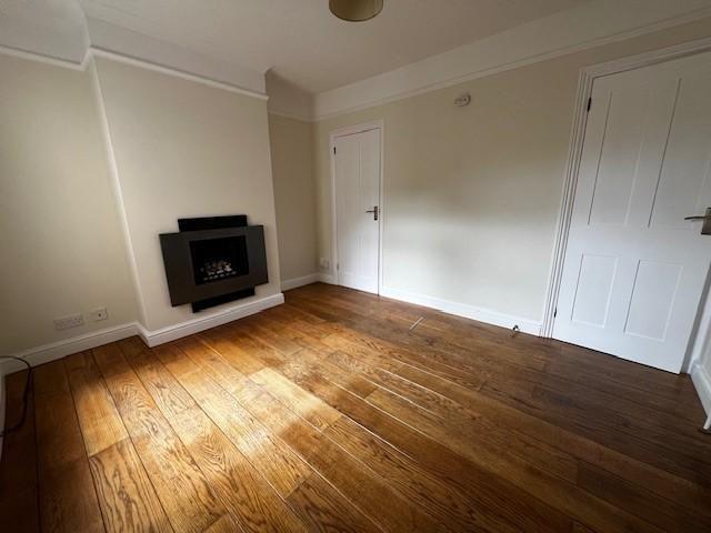 2 bedroom house to rent