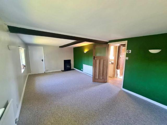 2 bedroom house to rent
