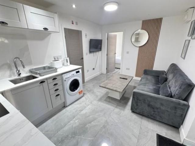2 bedroom house to rent
