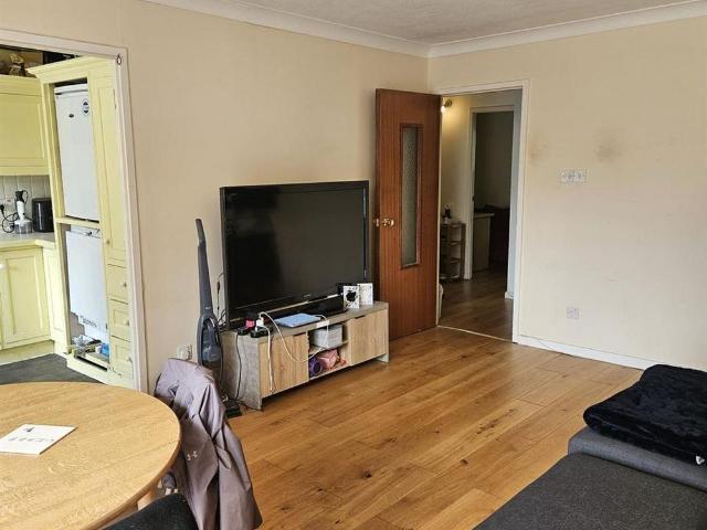 2 bedroom house to rent