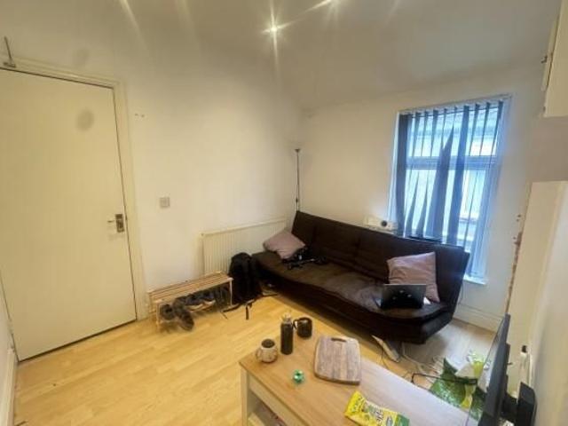 2 bedroom house to rent