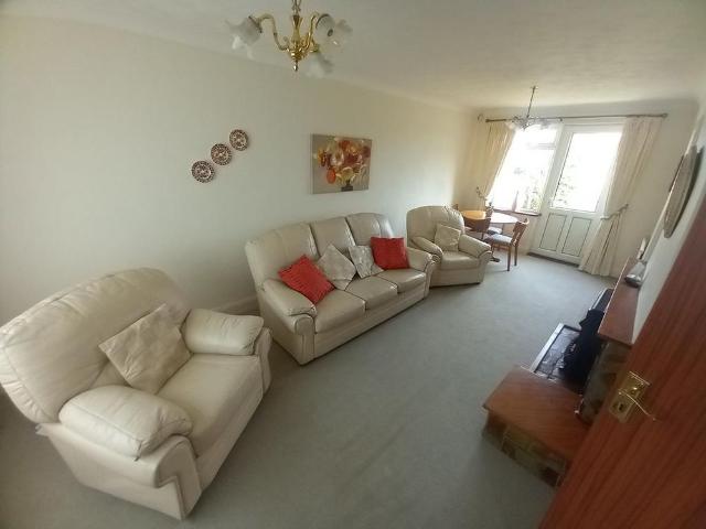 2 bedroom house to rent