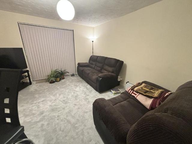 2 bedroom house to rent