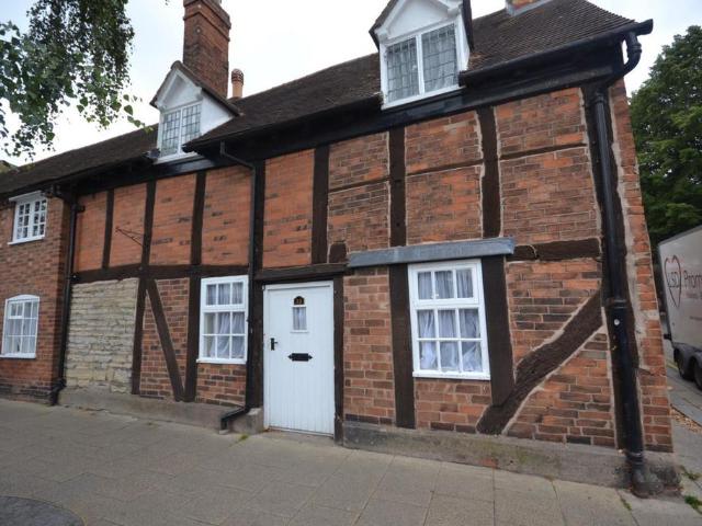 2 bedroom house to rent