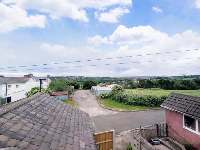 2 bedroom house to rent