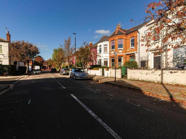 2 bedroom house to rent