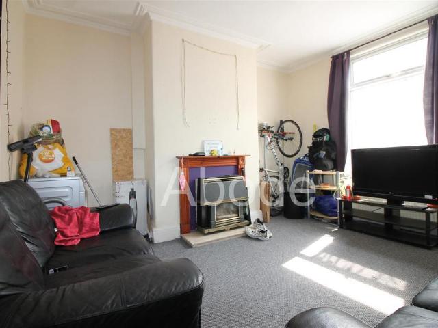 2 bedroom house to rent