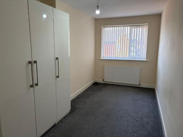 2 bedroom house to rent