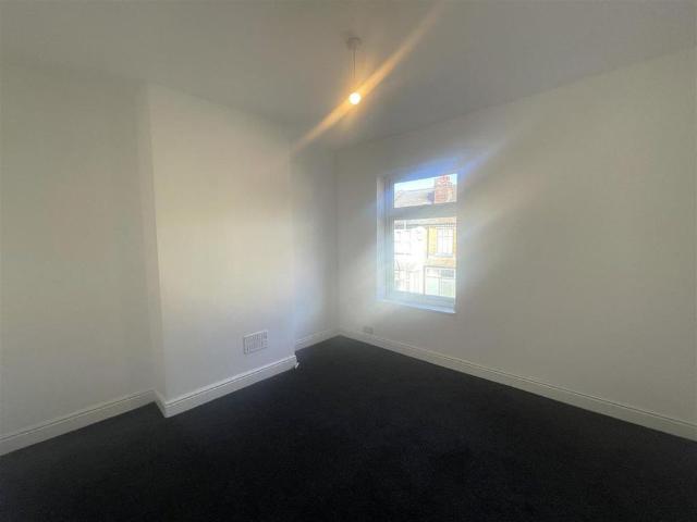 2 bedroom house to rent