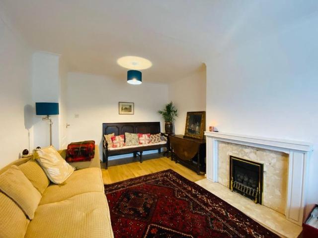 2 bedroom house to rent