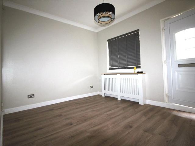 2 bedroom house to rent