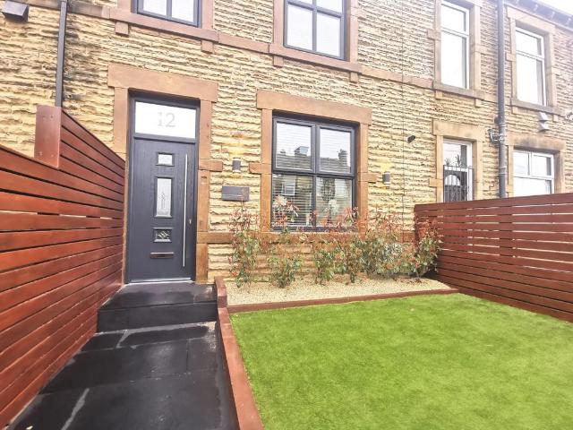 2 bedroom house to rent