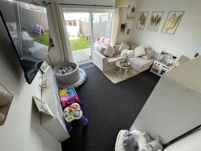 2 bedroom house to rent