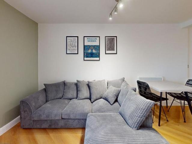 2 bedroom house to rent