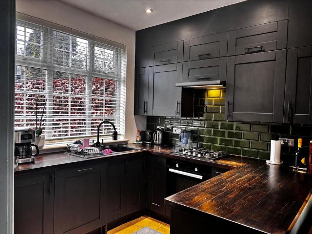 2 bedroom house to rent