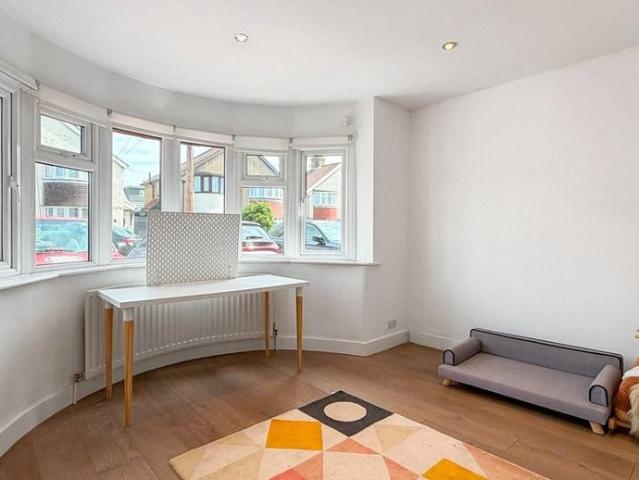 2 bedroom house to rent