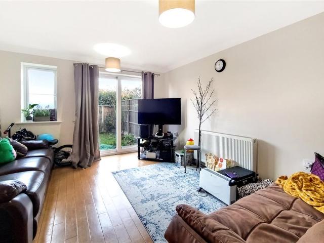 2 bedroom house to rent