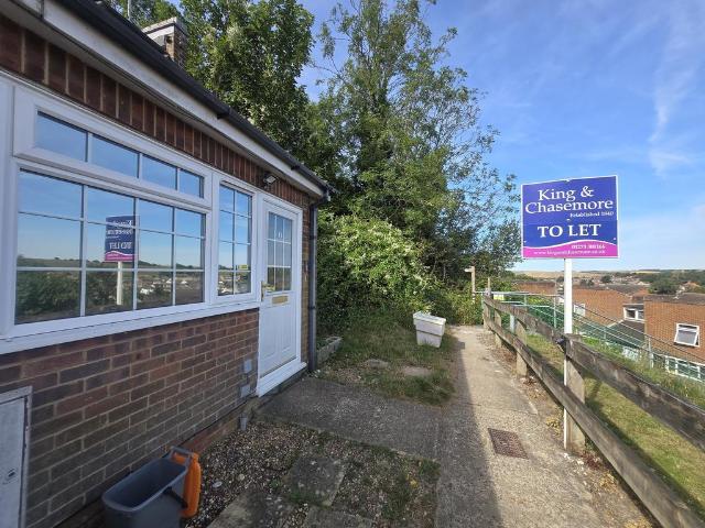 2 bedroom house to rent