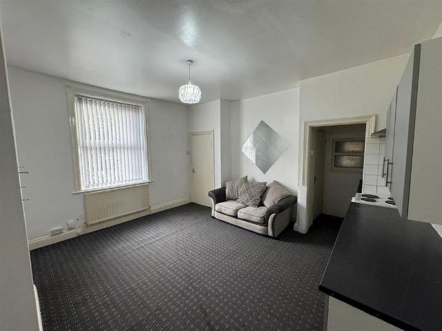 2 bedroom house to rent