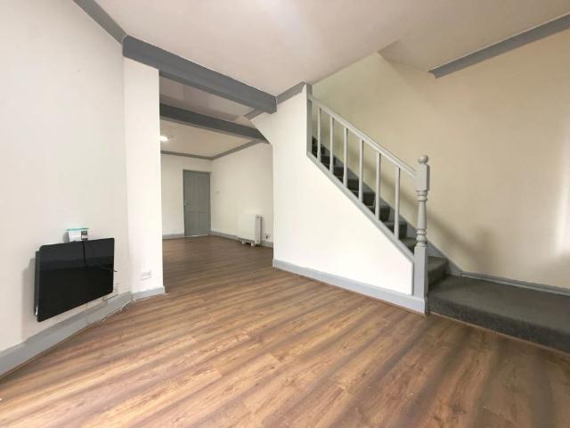 2 bedroom house to rent