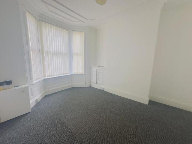 2 bedroom house to rent