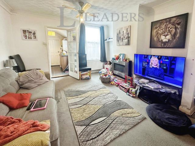 2 bedroom house to rent