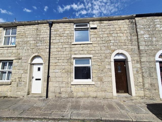 2 bedroom house to rent