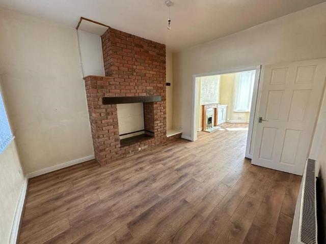 2 bedroom house to rent