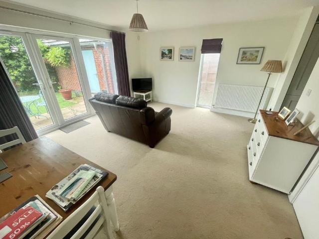 2 bedroom house to rent