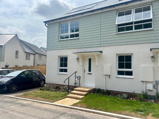 2 bedroom house to rent