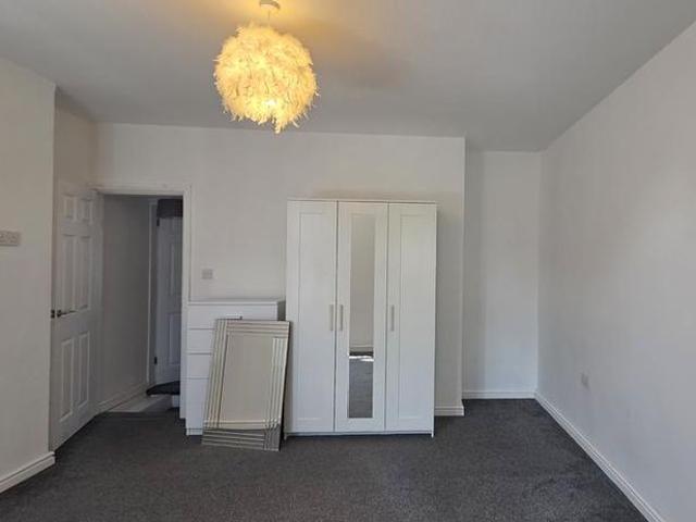 2 bedroom house to rent