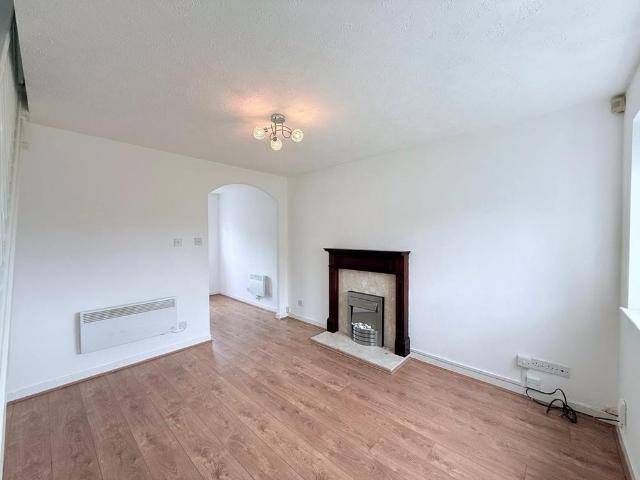 2 bedroom house to rent