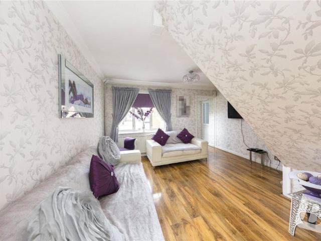 2 bedroom house to rent