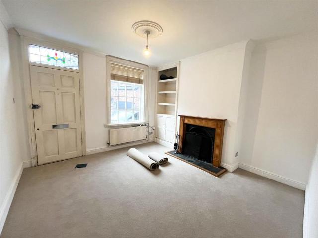 2 bedroom house to rent
