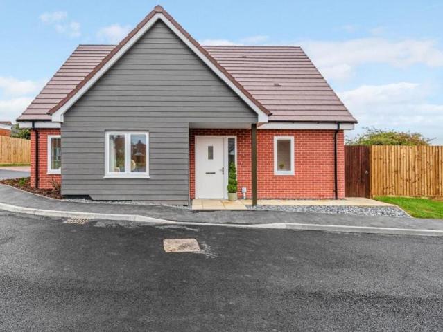2 bedroom house to rent
