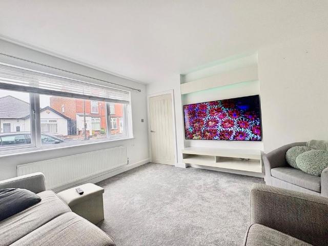 2 bedroom house to rent