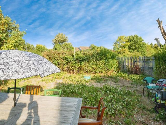 2 bedroom house to rent