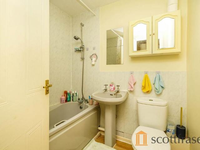 2 bedroom house to rent