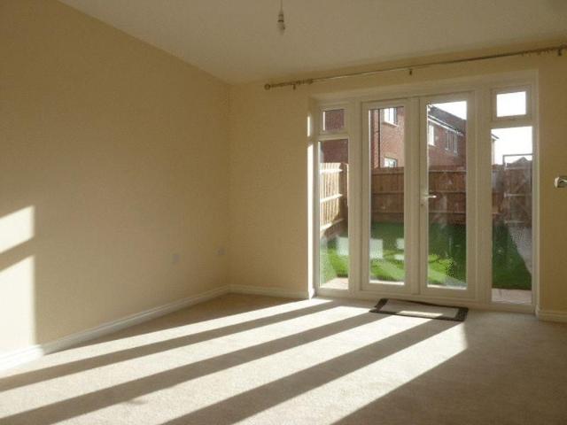 2 bedroom house to rent