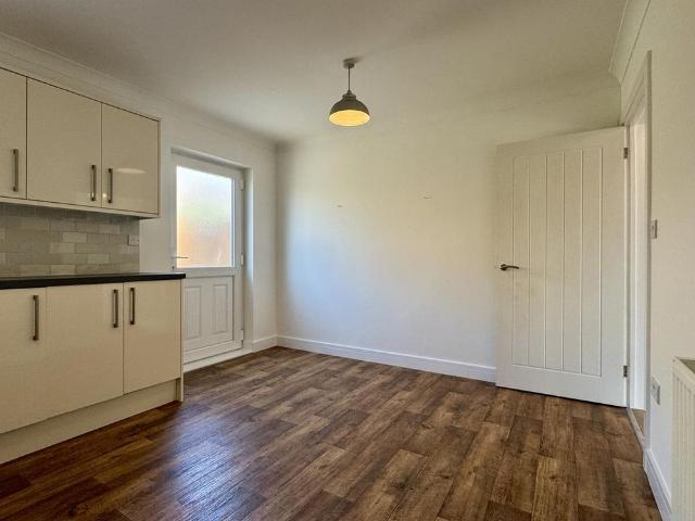 2 bedroom house to rent