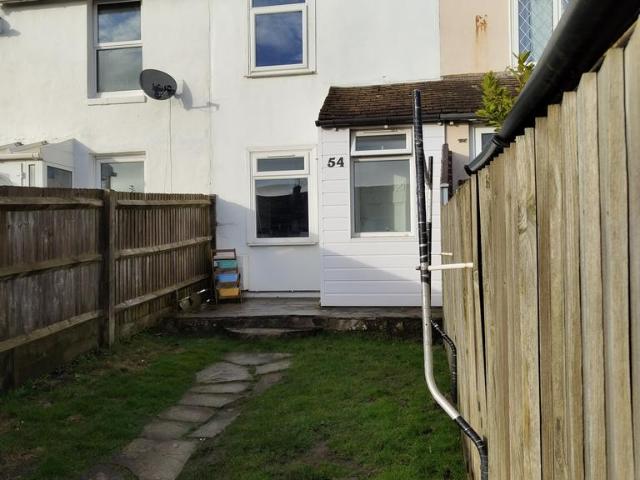 2 bedroom house to rent